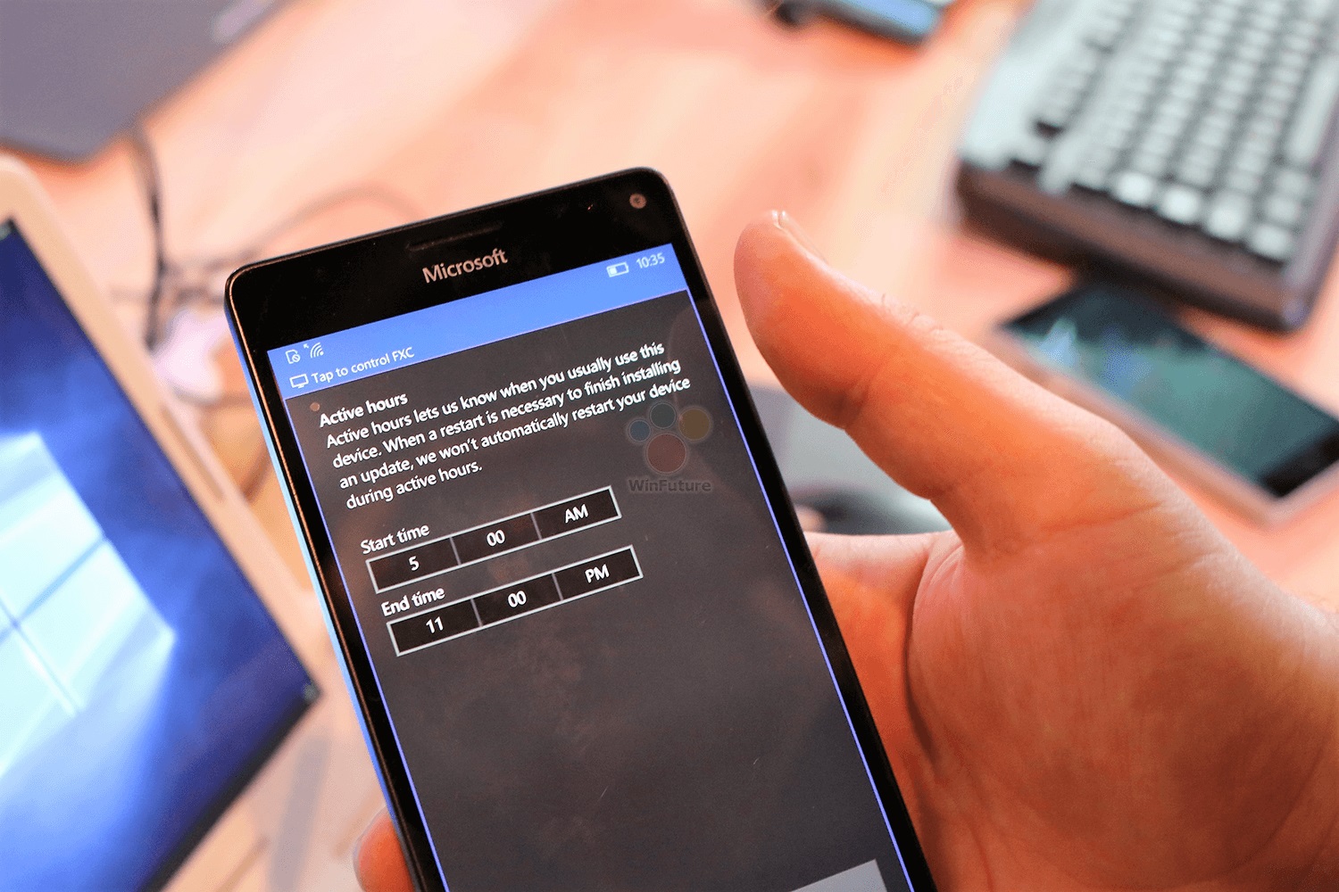 Windows 10 Mobile Build 14310 Packs New Active Hours And Restart Features Npoweruser