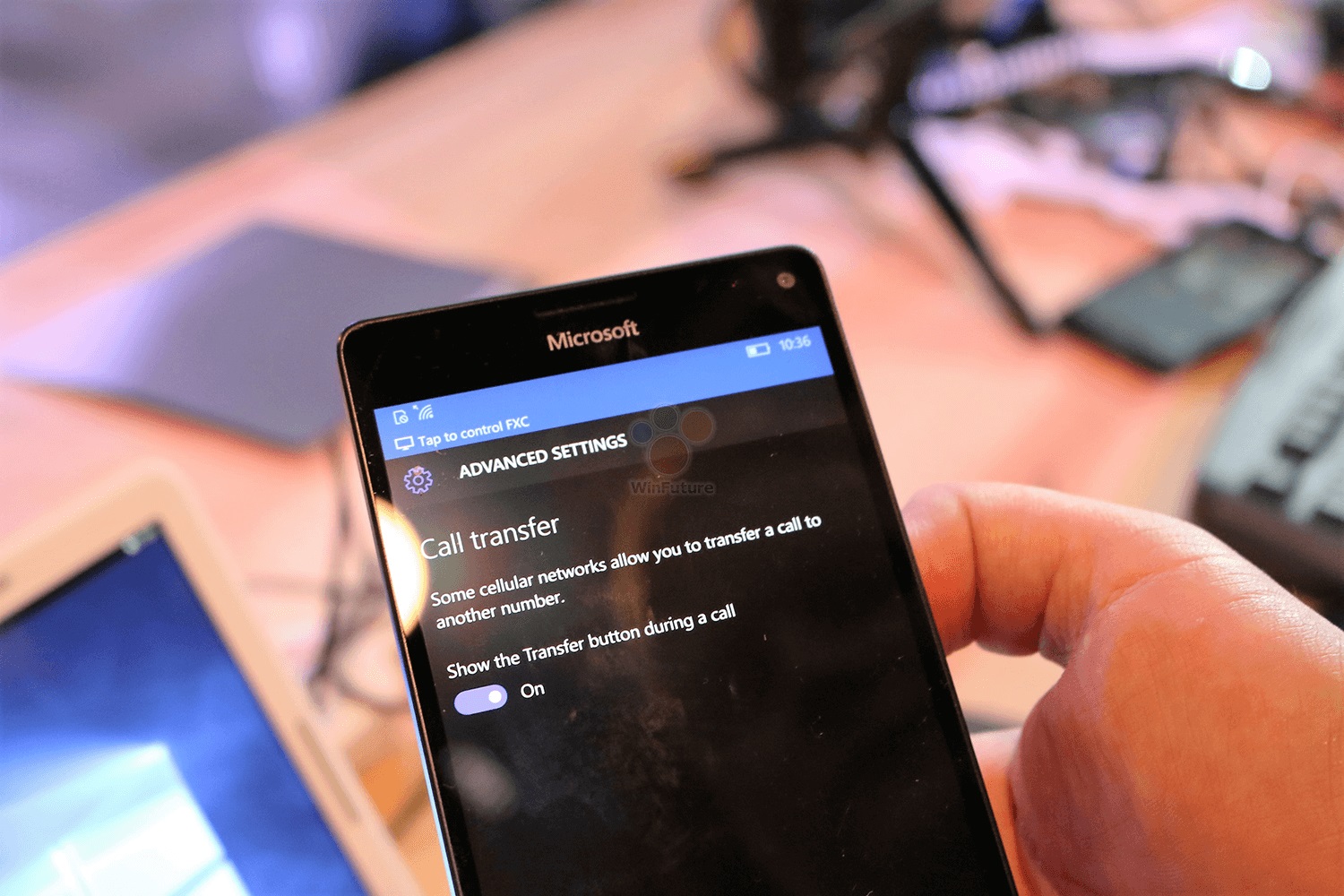 Windows 10 Mobile Build 14310 Packs New Active Hours And Restart Features Npoweruser